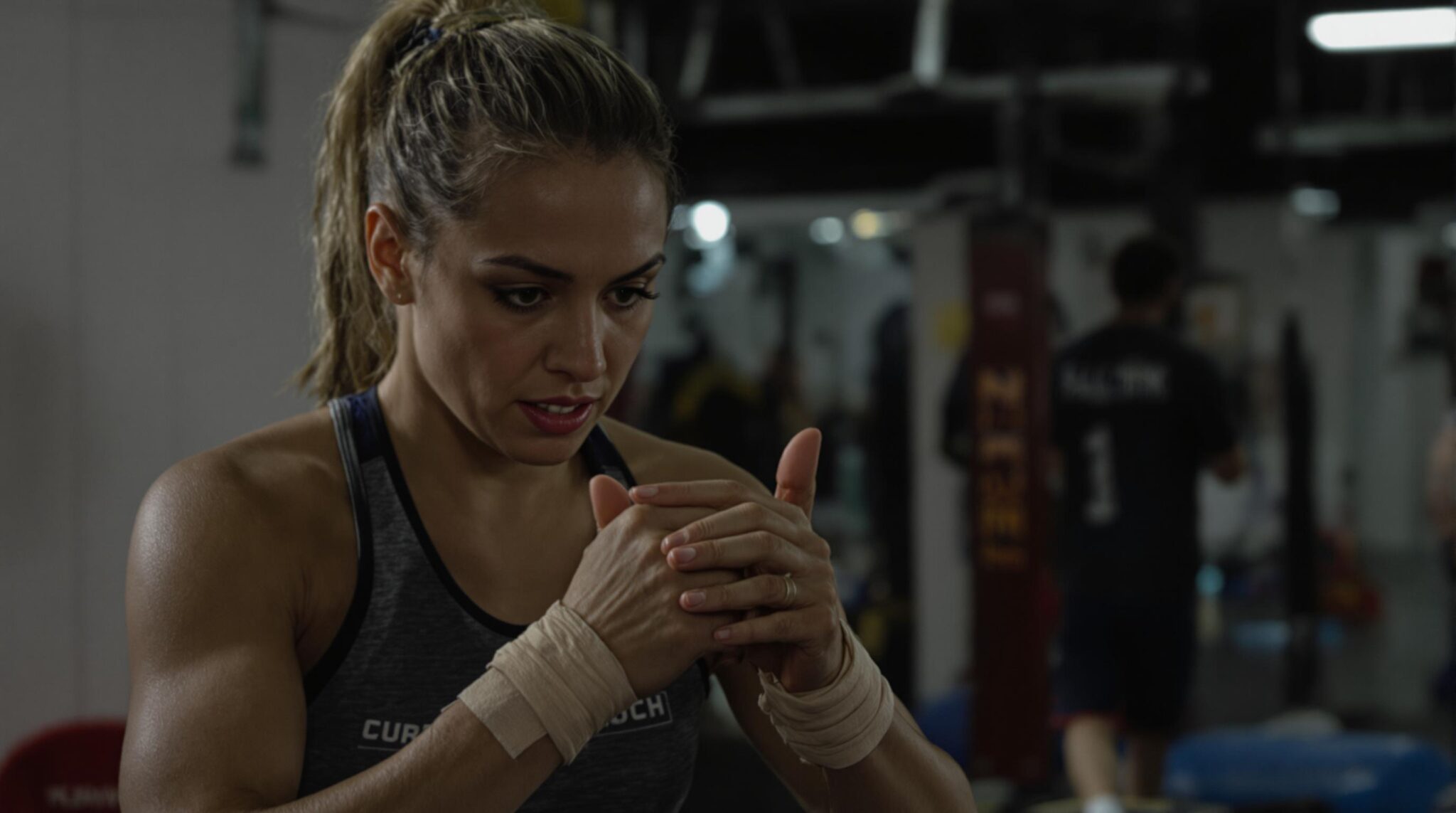 Boxeuse femme: bienfaits et histoires inspirantes du ring
