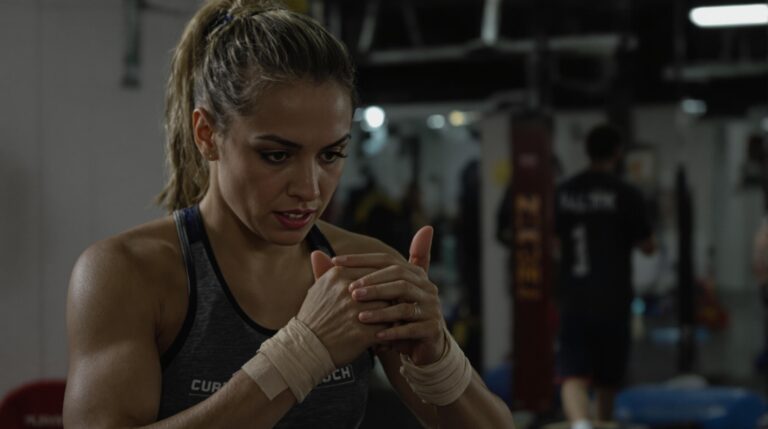 Boxeuse femme: bienfaits et histoires inspirantes du ring